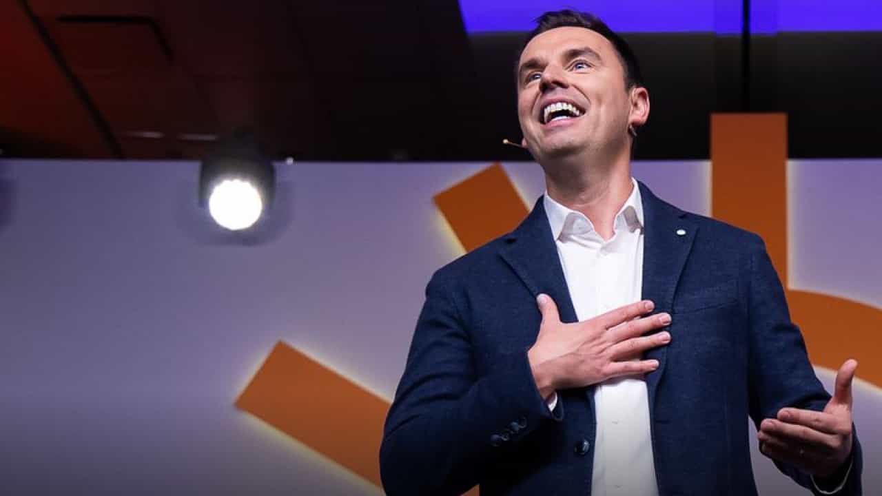 Brendon Burchard: Self-Esteem and Success Mindset